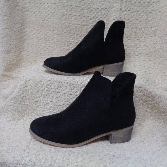 Seven7 | Shoes | Boot Seven7 Black Soho Boot In Faux Suede With Deep ...
